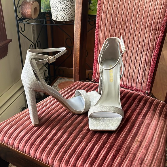 Dream Pairs | Shoes | Shimmering 4 Dream Pairs Chunky Heels | Poshmark